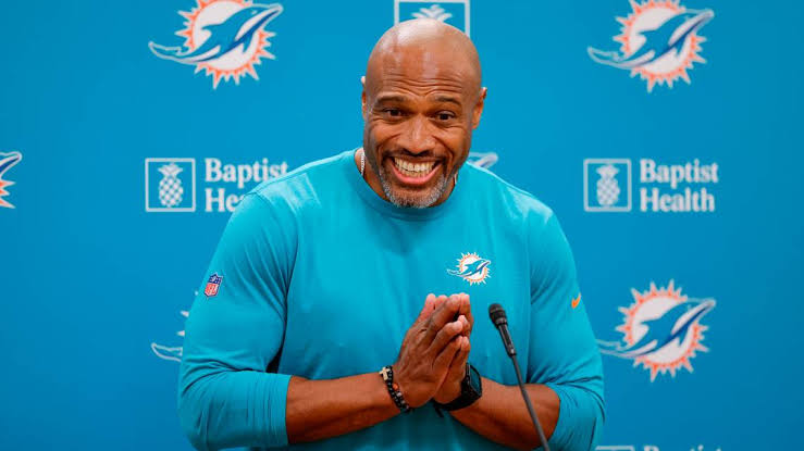 5 REASONS WHY ANTHONY WEAVER IS THE KEY TO UNLOCKING THE DOLPHINS ...